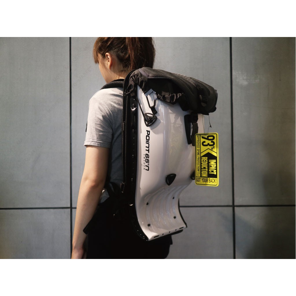 瑞典 POINT65°N BOBLBEE GTX 25L 亮面白 硬殼騎士後背包 人體工學 CE認證 筆電 | 蝦皮購物