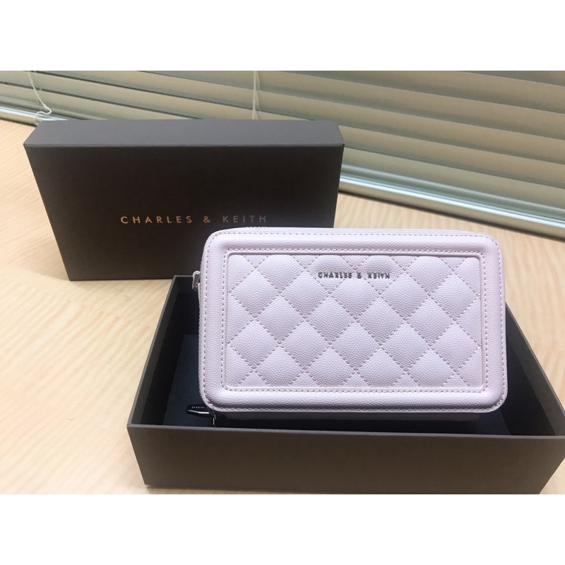 [二手]小CK Charles& Keith 菱格紋可肩背包CK6-10840105 | 蝦皮購物