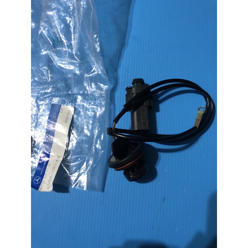 BENZ 2038260182 燈炮座(小燈)修包 W203 | 蝦皮購物