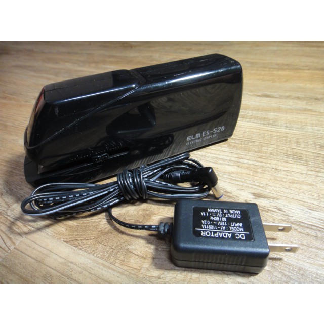 ELM ES-526 電動訂書機 Electric stapler | 蝦皮購物