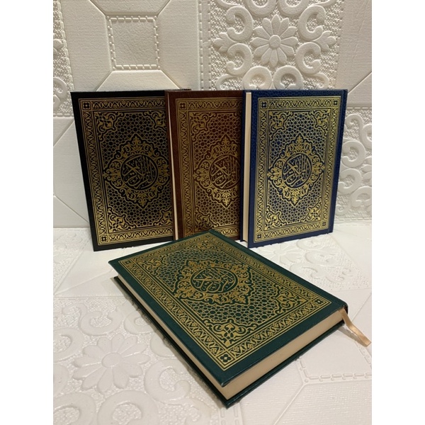 The Quran Mushaf Ottoman Qatar A5 Mushaf 進口原裝 Qatar 中號 A5 | 蝦皮購物
