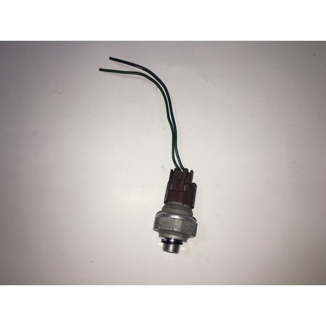 三菱 Savrin 2002年 2.0 冷媒壓力開關 中古零件 | 蝦皮購物