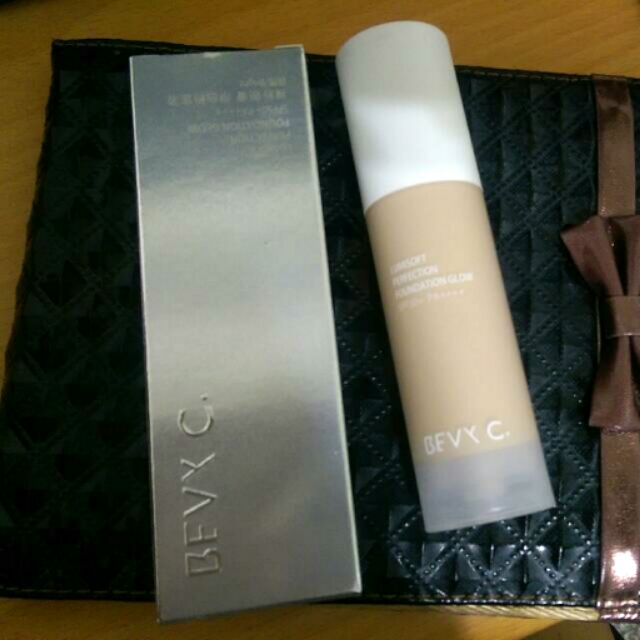 Bevy C. 裸紗親膚淨白粉底液 | 蝦皮購物