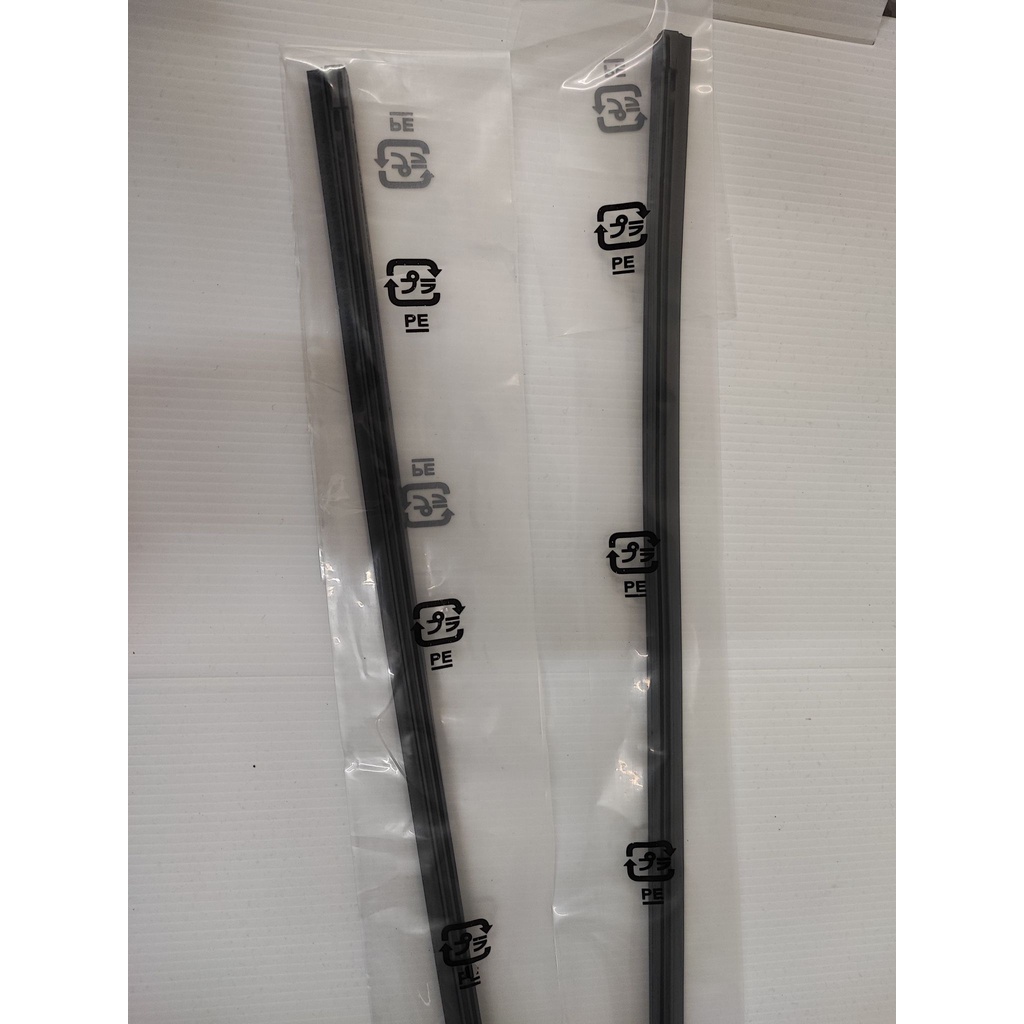 [油虎] 雨刷膠條 14/16/18/20/22/24/26/28寸 三節式 9mm 石墨鍍層 外銷品 NWB DW | 蝦皮購物