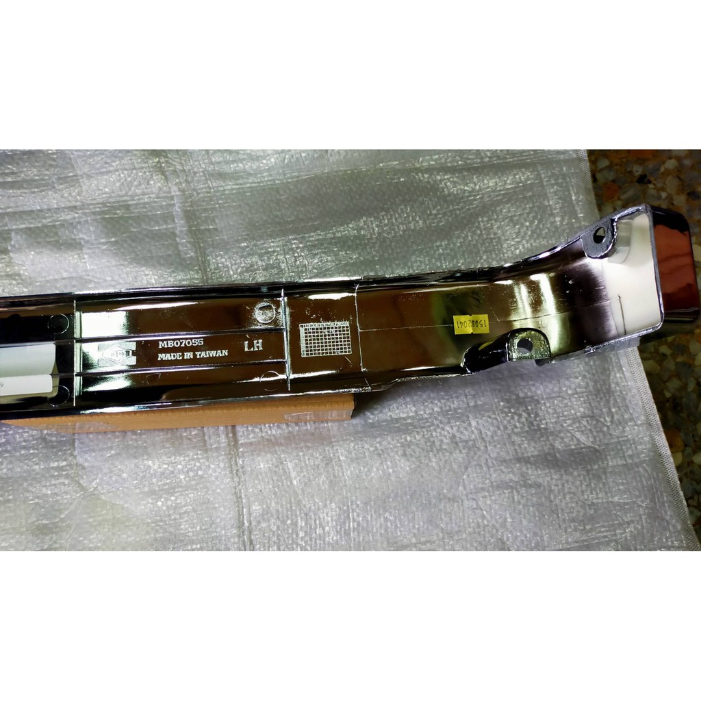 福壽 FUSO FV320 FV330 FV355 1991年 大燈下飾條 電金色 台製 | 蝦皮購物