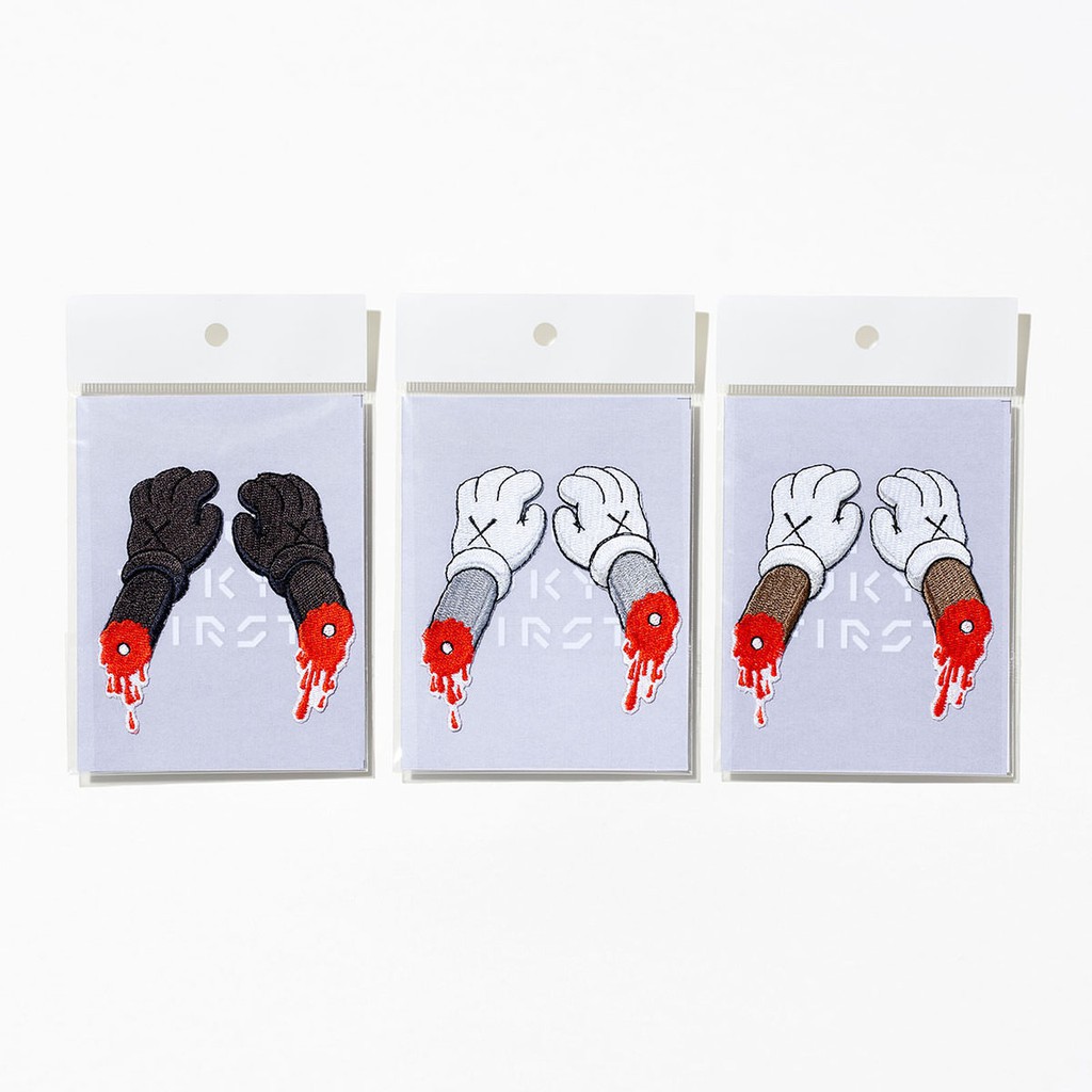 ☆AirRoom☆【現貨】KAWS TOKYO FIRST HAND CHUM 東京 展覽 限定 貼布章 手 米其林 組 | 蝦皮購物
