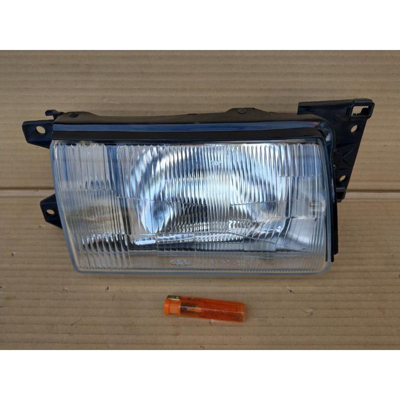 TNSK FORD 福特 TX386 全家福 正廠 大燈 新品 乘客右邊 特價1200元 | 蝦皮購物