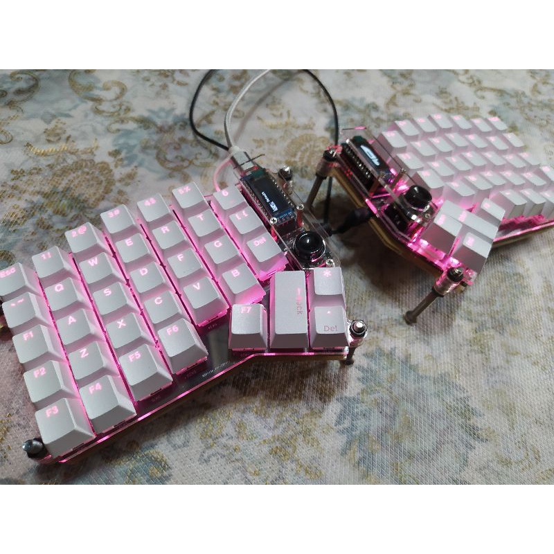 ergoknife 分體鍵盤 ergodash 雙trackpoint OLED QMK 支援VIA 螺絲腳 全鍵RGB | 蝦皮購物