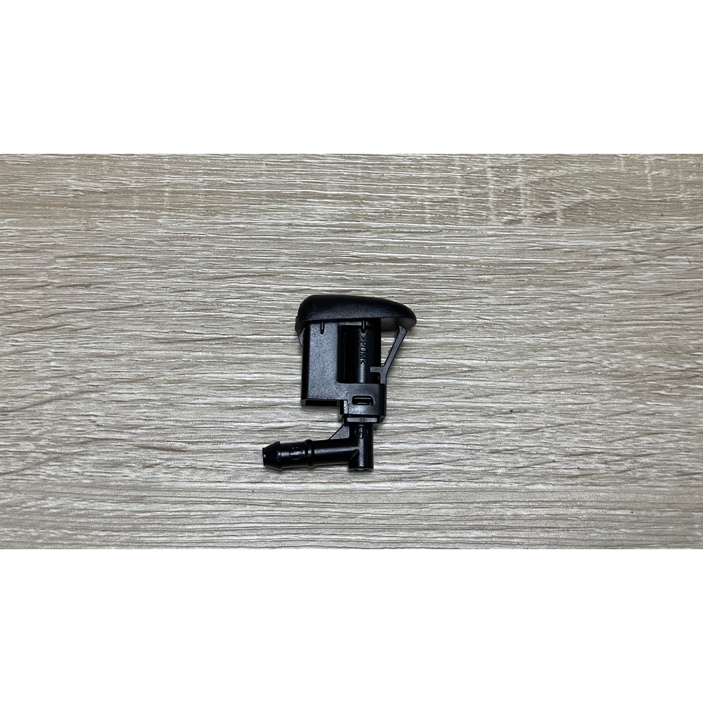 【Leo1108雙B零件專賣店】BMW E53/X5/E83/X3/E87 雨刷噴水頭 | 蝦皮購物