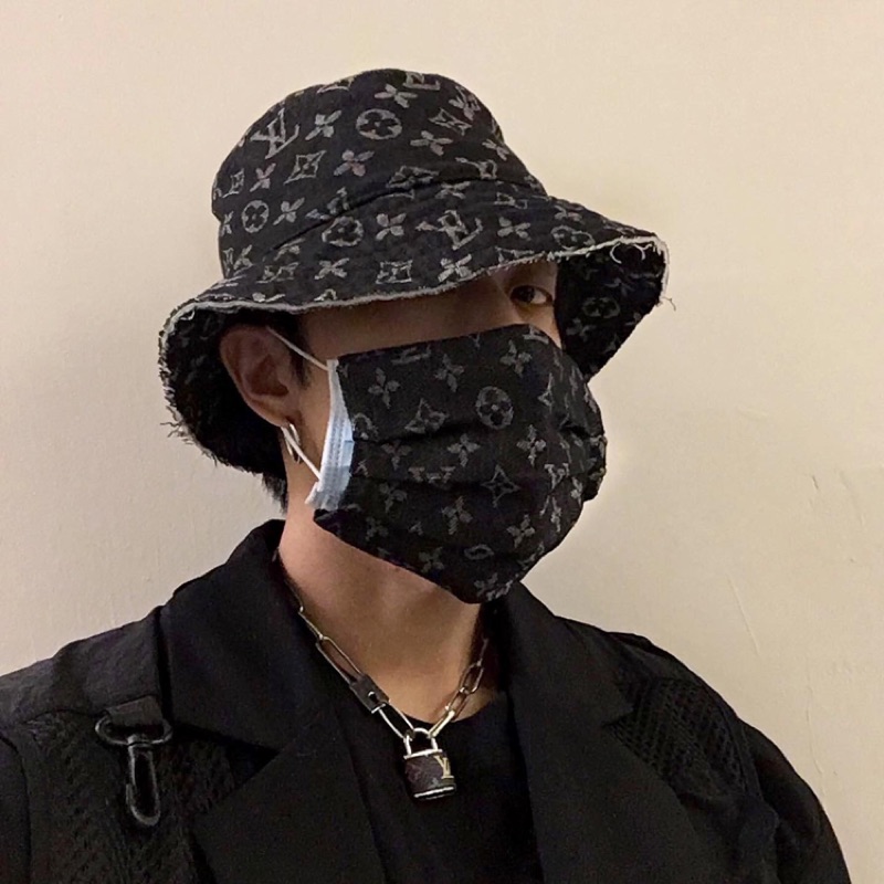 monogram bootleg mask 單寧布口罩套 限量現貨 @lvboi | 蝦皮購物