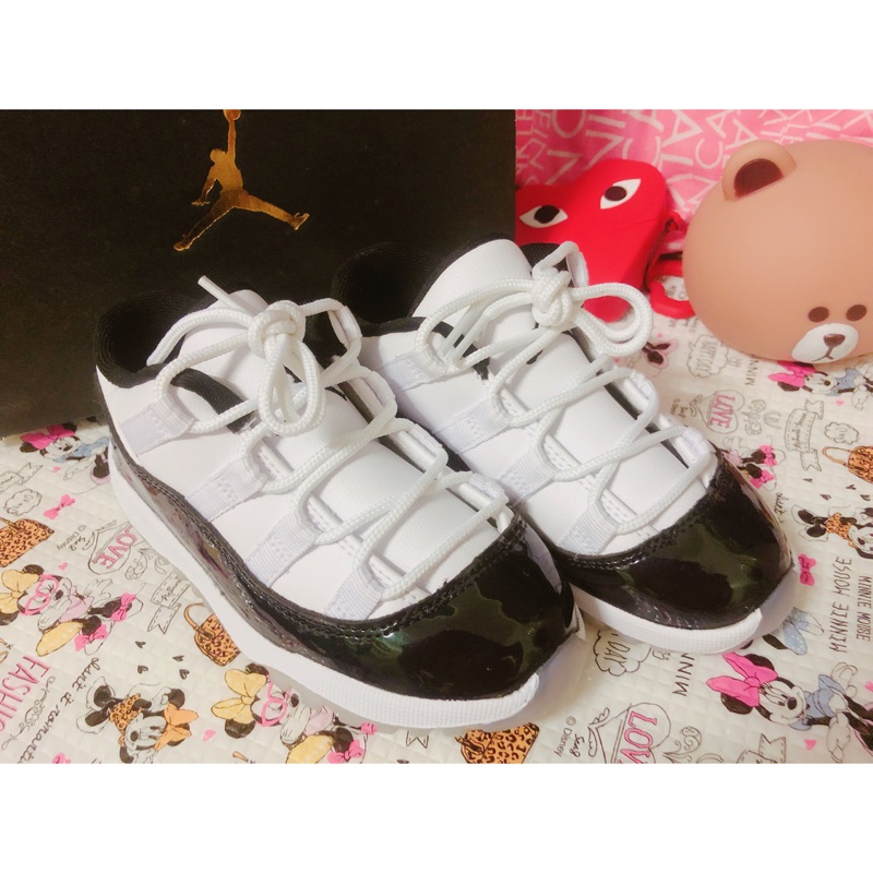 （售出） Jordan 11 Low Bt 小童（降） | 蝦皮購物