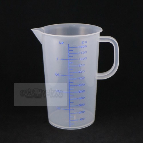 🔬塑膠有柄燒杯 | 300ml-2000ml | PP燒杯 | 藍色浮凸刻度 |具嘴 | 蝦皮購物