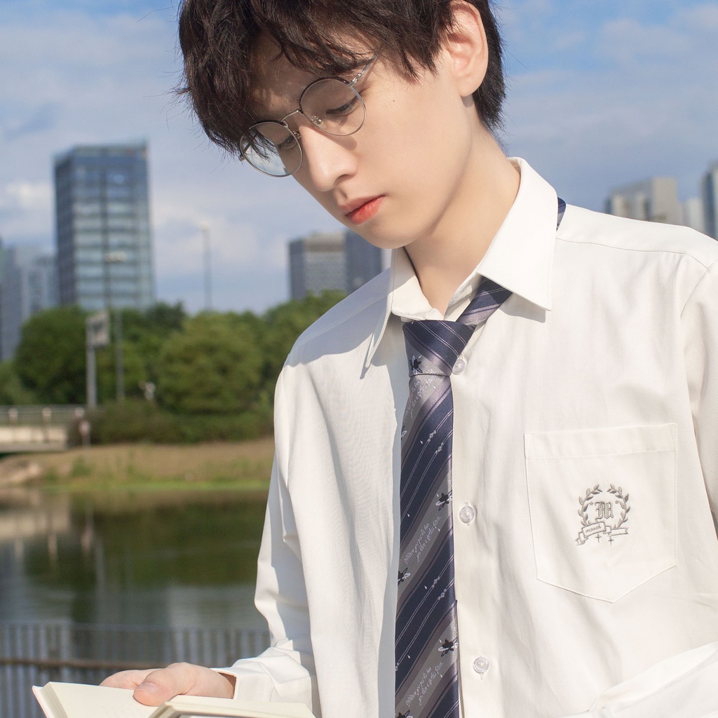 潘特維拉 月票販售襯衫 白銀 JK DK制服 原創設計 刺繡 情侶 男女 夏季 秋季 校園風 | 蝦皮購物