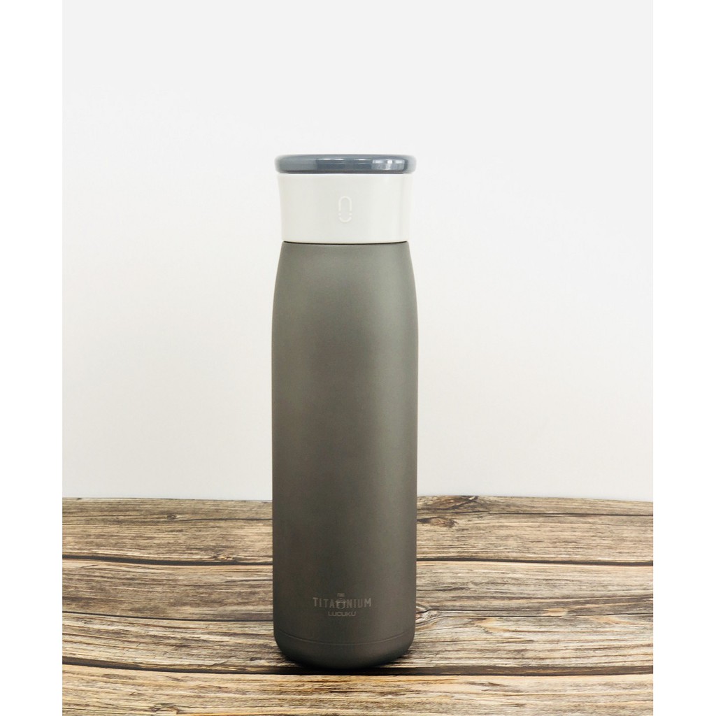 LUCUKU 純鈦99% 鈦鑽真空保溫保冰瓶 上蓋純鈦、內外層純鈦 420ml 一體成形 | 蝦皮購物