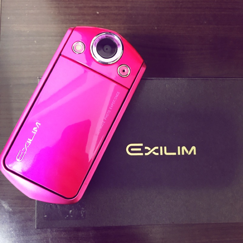 CASIO EXILIM TR35 二手 9.9成新 美顏 相機 桃紅 tr | 蝦皮購物