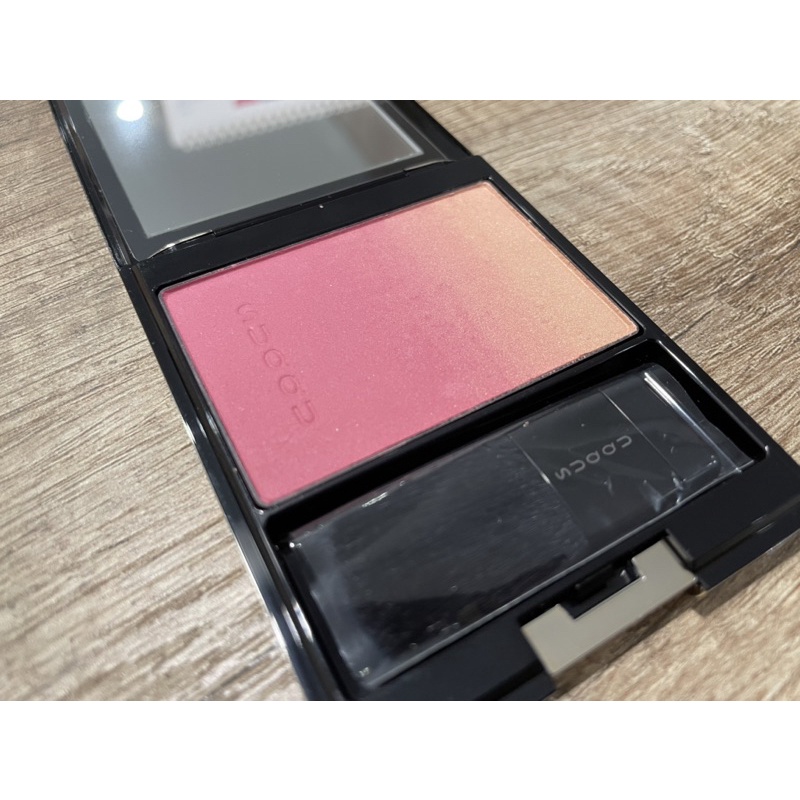 《全新現貨》Suqqu 126 百合紅 YURIBENI 晶采淨妍頰彩 腮紅 pure color blush | 蝦皮購物