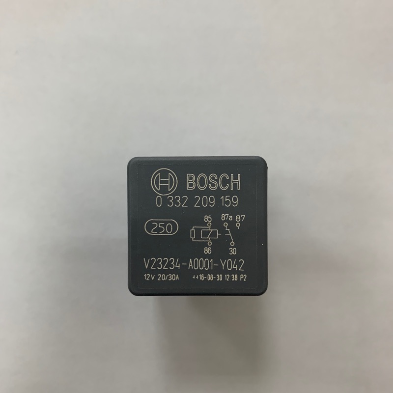 德國BOSCH繼電器 0332 209 159 12V SAAB | 蝦皮購物