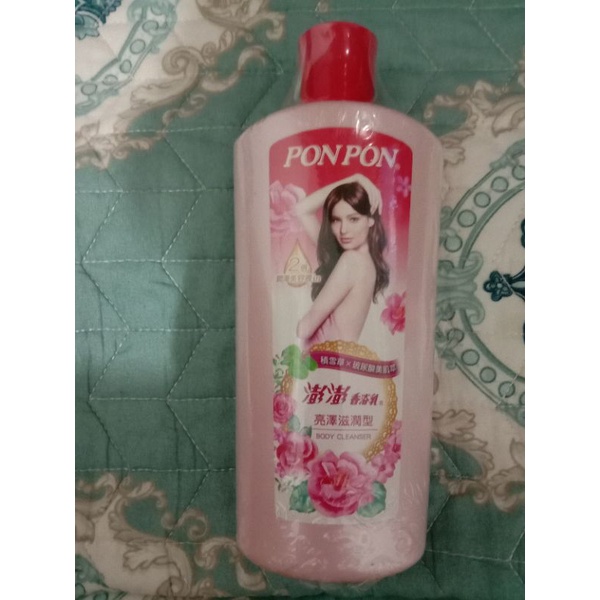 澎澎沐浴乳( 300g 與 280g 裝 )，組合價格更便宜，多款旅行組合，澎澎，沐浴乳，洗澡，清潔 | 蝦皮購物