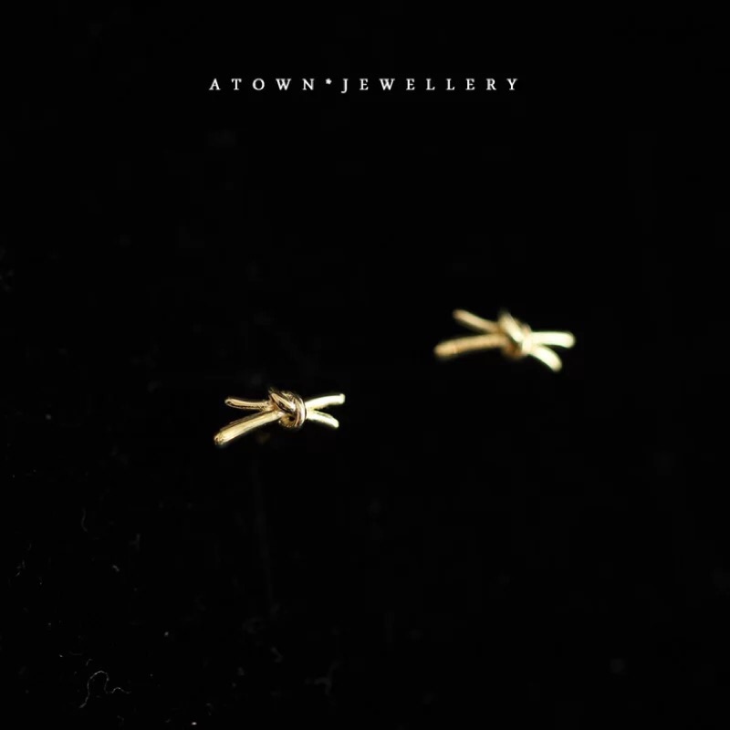 =現貨= ATOWN 輕珠寶 純9K黃金 立體感打結歐美風耳釘耳環 | 蝦皮購物