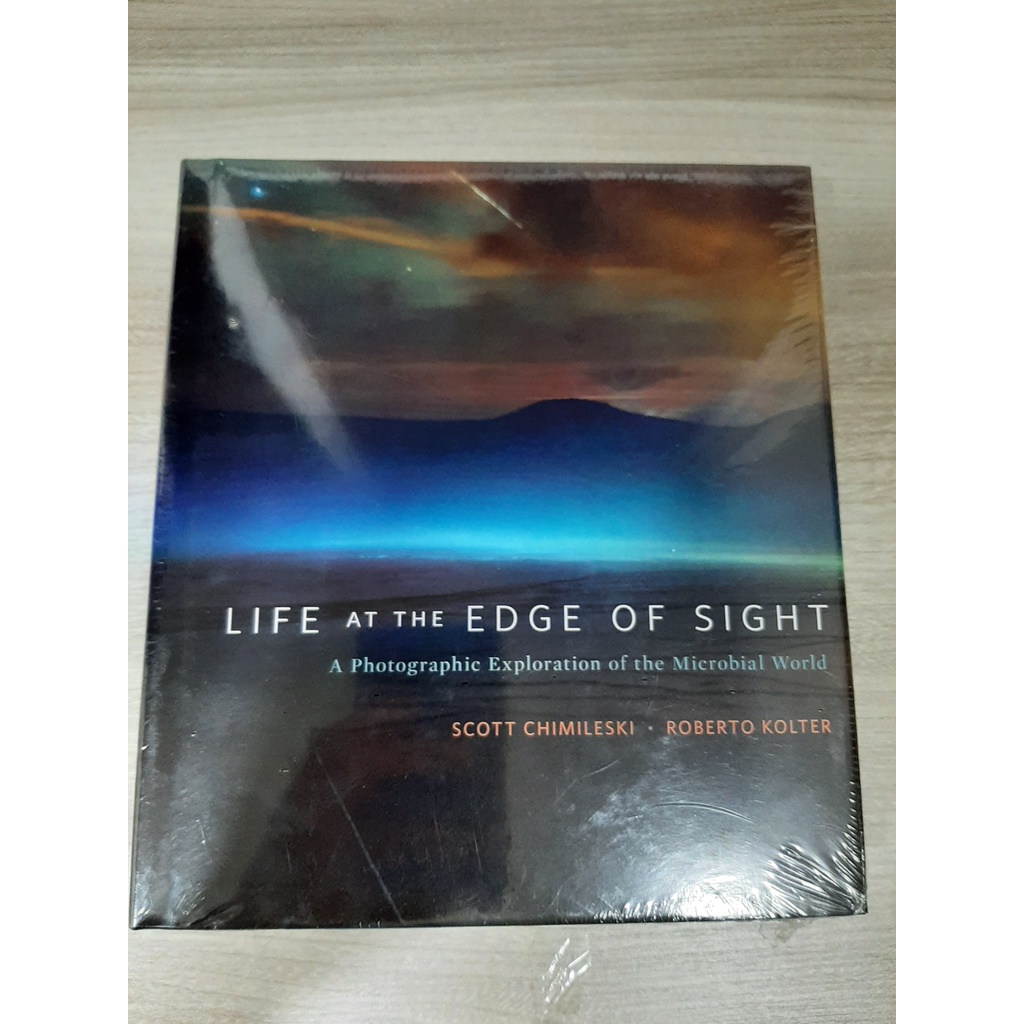 Life at the Edge of Sight Hardcover | 蝦皮購物