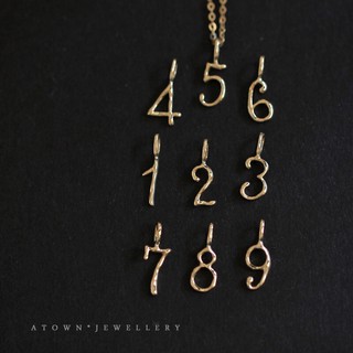 =部分現貨= ATOWN 輕珠寶 幸運數字 純9K黃金K金項鏈吊墜 K金小掛墜 | 蝦皮購物