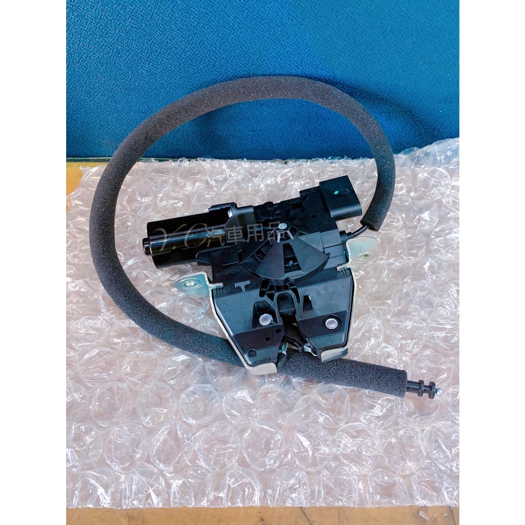 BENZ W222 後箱蓋六角鎖 2317500085 後廂蓋六角鎖 尾門六角鎖 | 蝦皮購物