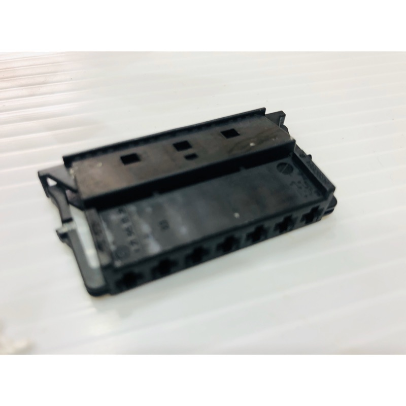 BENZ 2115450328 後燈線插座 W204 | 蝦皮購物