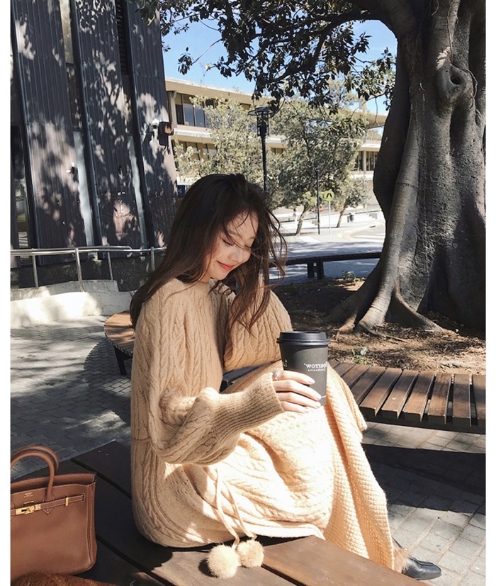 🎀Hanagirl 🇰🇷法式小香風燈籠袖針織洋裝 連身裙 長袖洋裝 W006 配毛球腰帶 | 蝦皮購物