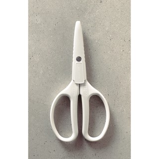 "PINK & GREY"日本製 ARS 手工藝花藝剪刀 FW-330H-W 純白 （無鐵絲凹槽剪） | 蝦皮購物
