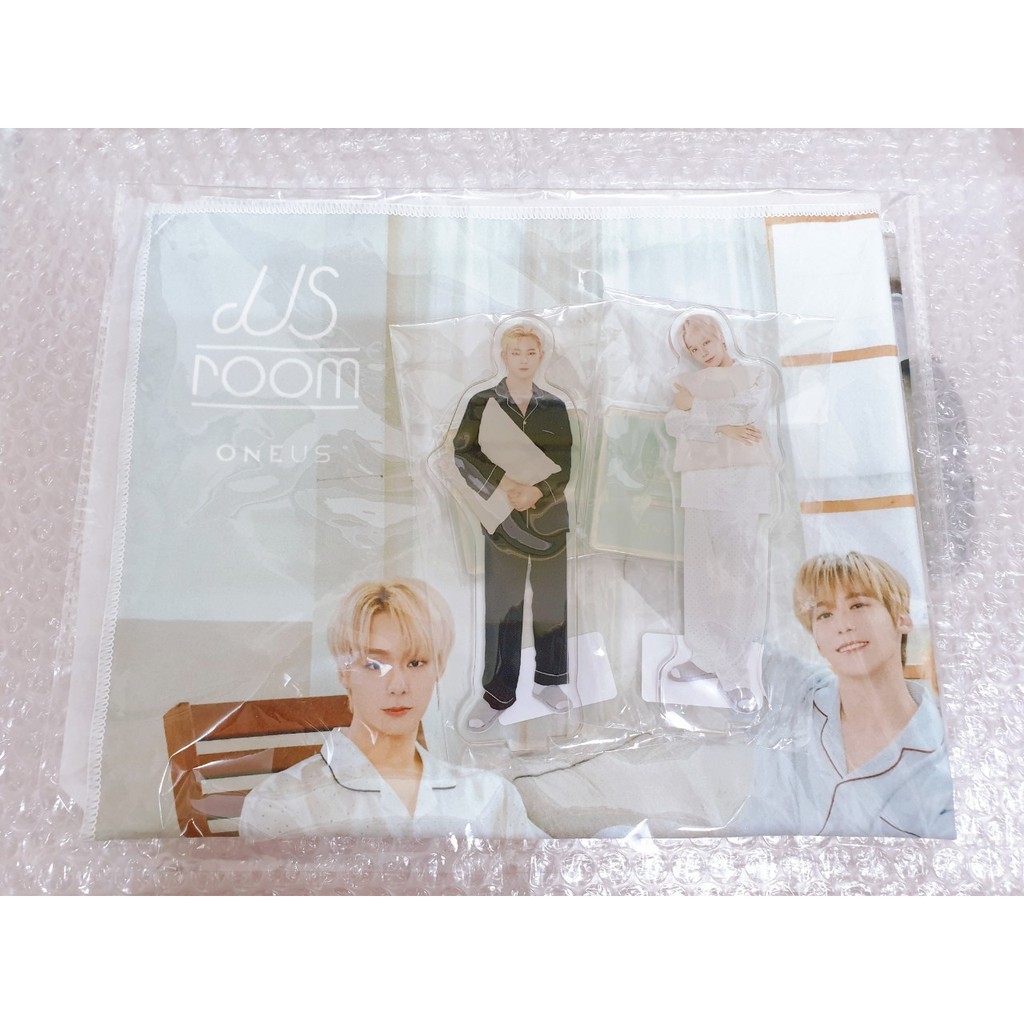 [官方] ONEUS 日本「POP UP STORE」快閃店 官方周邊 周邊 立牌 布海報 掛布 海報 煥雄 建學 | 蝦皮購物