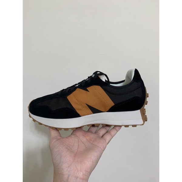 NEW BALANCE NB 327 黑 全黑 咖啡 復古 N字鞋 男鞋 MS327HN1 | 蝦皮購物