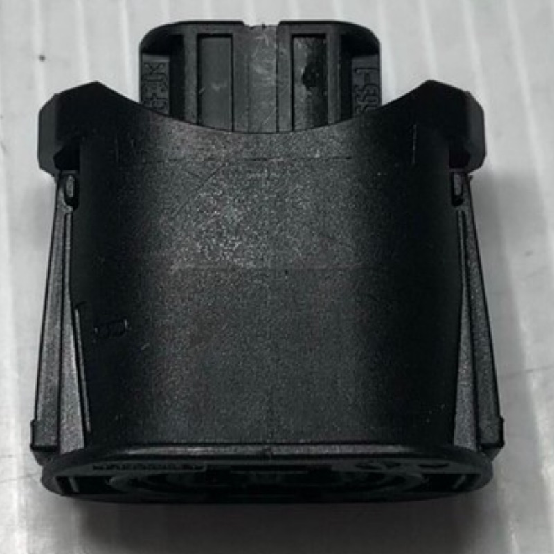 BMW 61136907388 插頭座 E39 | 蝦皮購物