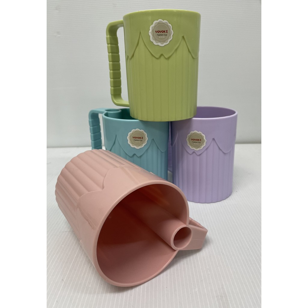 YOYOKI大直紋牙刷杯580ml 附牙刷放置孔 潄口杯 口杯 水杯 本賣場低消99元出貨 | 蝦皮購物