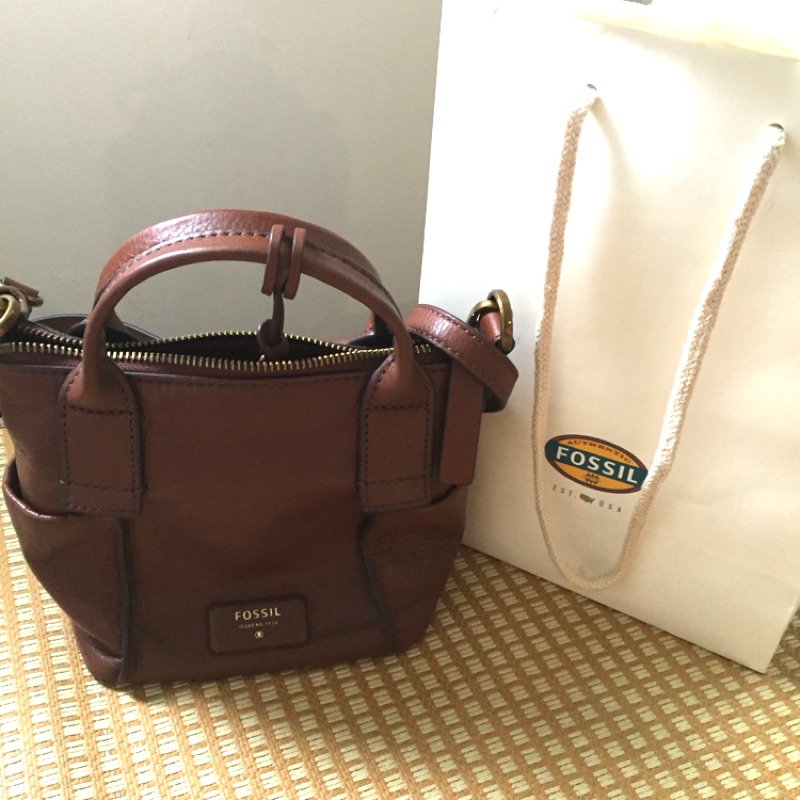 Fossil--EMERSON MINI SATCHEL | 蝦皮購物