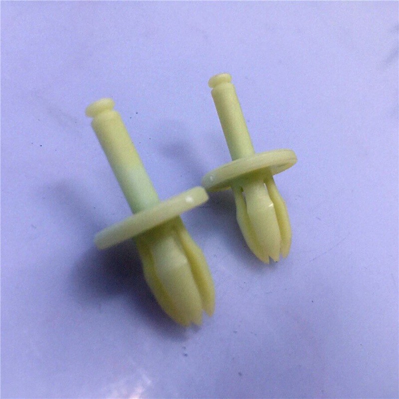 《歐馬國際》 5K0837975A golf mk6 扣子 卯釘 車門 內飾版 扣 德國原廠 | 蝦皮購物