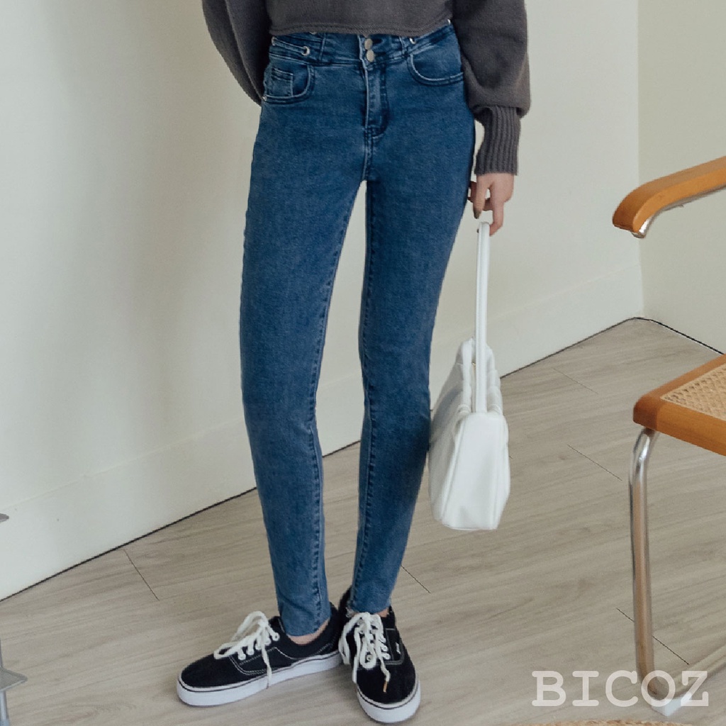 BICOZ｜顯瘦三排釦造型腰頭窄管牛仔褲【22350】 | 蝦皮購物