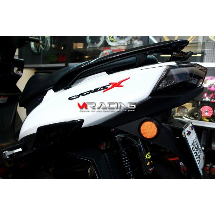 【炫富精品】LOGO 標誌 雙色烤漆 適用:四代新勁戰/三代新勁戰/BWS/BWSR/GTR/AERO/CUXI | 蝦皮購物