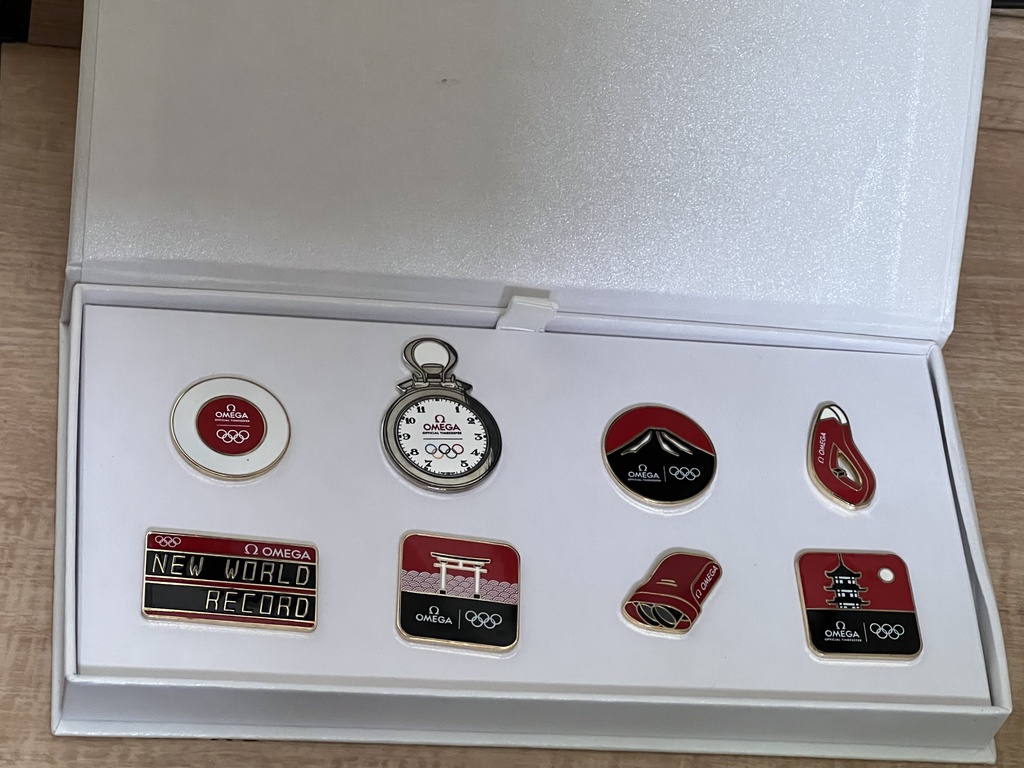 東京奧運徽章 Pin Badges 日本胸章 OMEGA 2020 Tokyo Olympic 8個 別針 歐米茄 全新 | 蝦皮購物