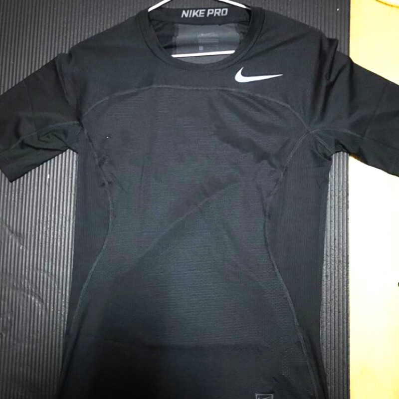 NIKE PRO HYPERCOOL TEE DRI FIT 健身服飾 運動 短袖 緊身衣 健身 訓練 路跑 慢跑 | 蝦皮購物