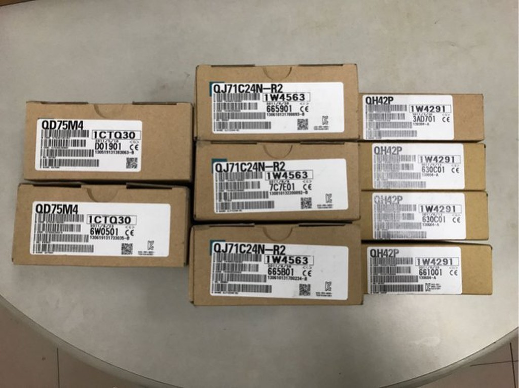 MITSUBISHI 三菱 PLC Q系列 QD75M4模組 | 蝦皮購物