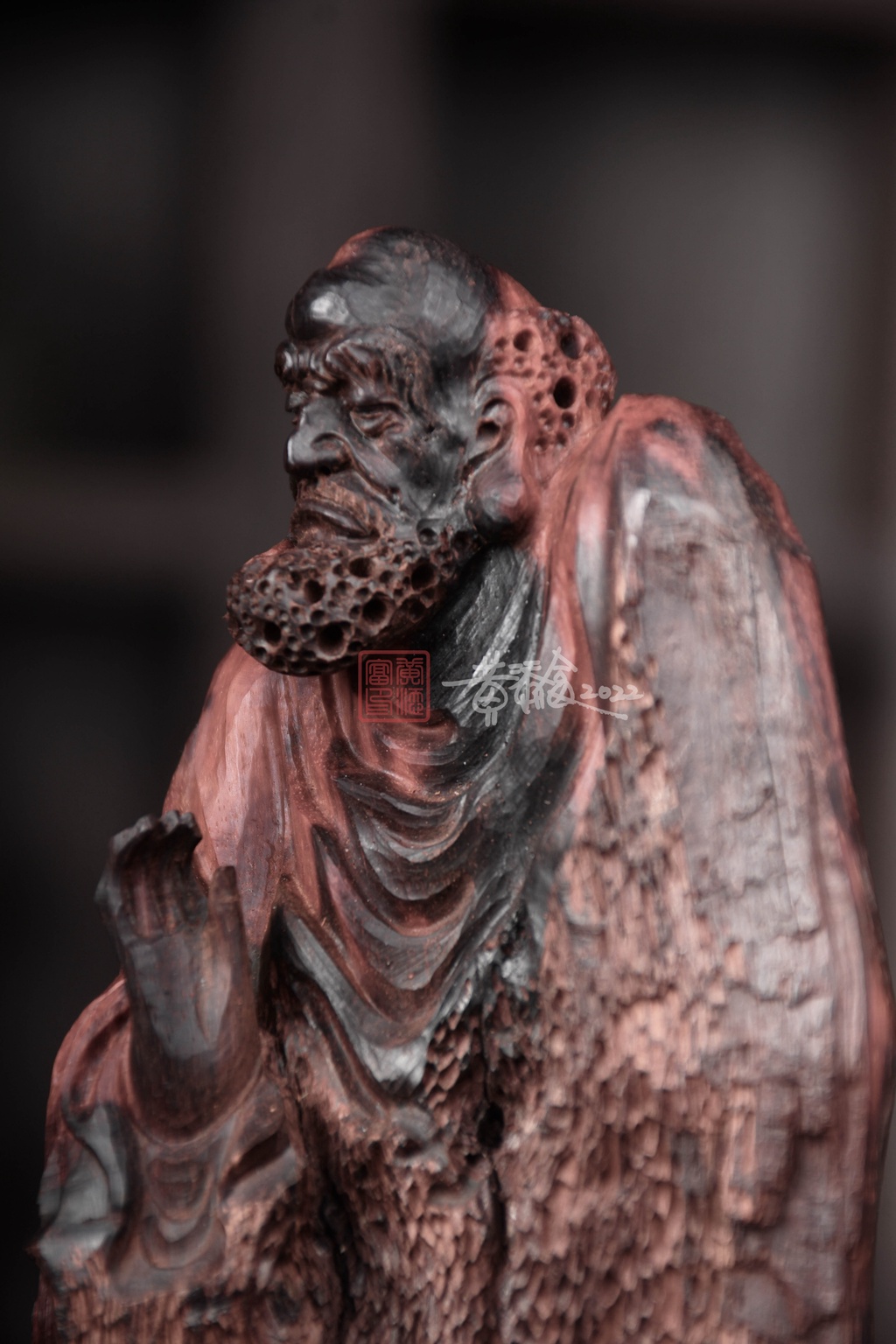 黃添富私藏分享-小葉紫檀【達摩】 長寬高13.5x9.5x27.5cm(706g)一物一拍，現貨供應 | 蝦皮購物