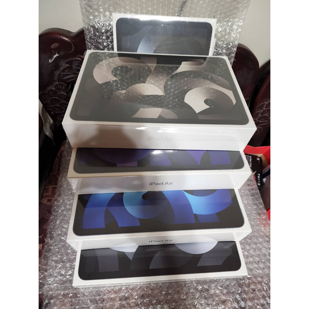 贈皮套 台版 全新 iPad Air 5 64G WIFI 剩下 藍色與灰色 有購買發票 | 蝦皮購物