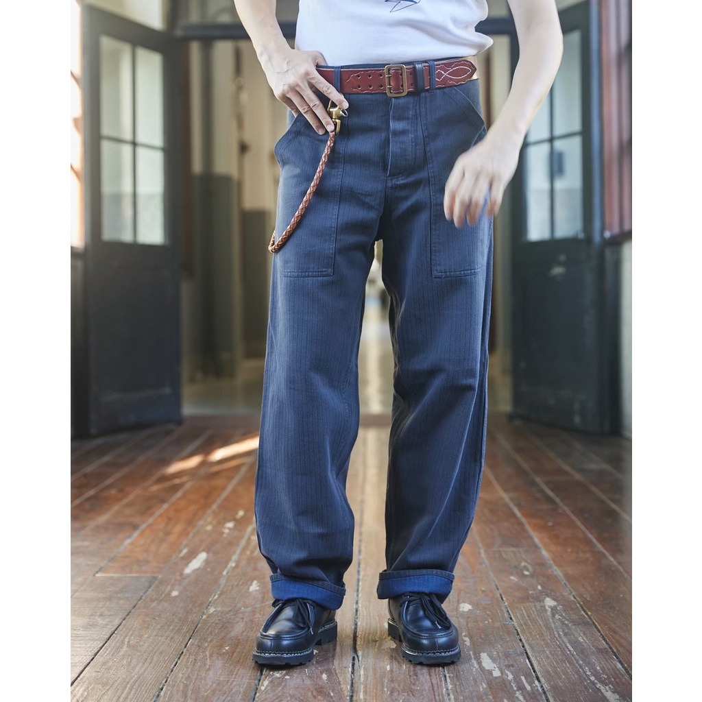 【就是愛古著】法國 花囚犯 Fleurs de Bagne — Le Cargo工裝休閒寬褲 (藍染做舊刺子面料) | 蝦皮購物