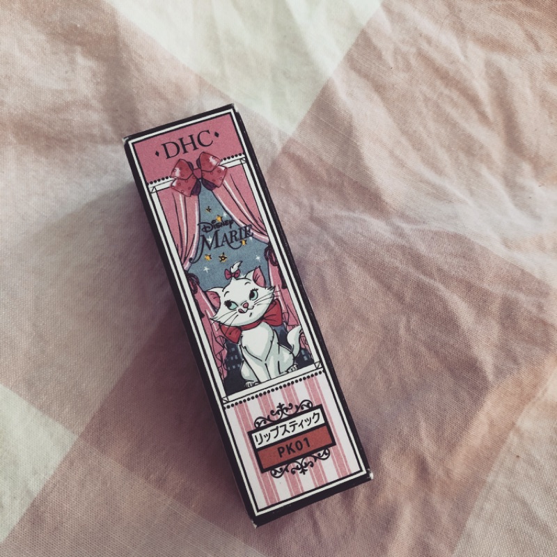 （已保留）DHC | 夾心唇膏 瑪麗貓限定 晨霧粉 PK01 | 蝦皮購物