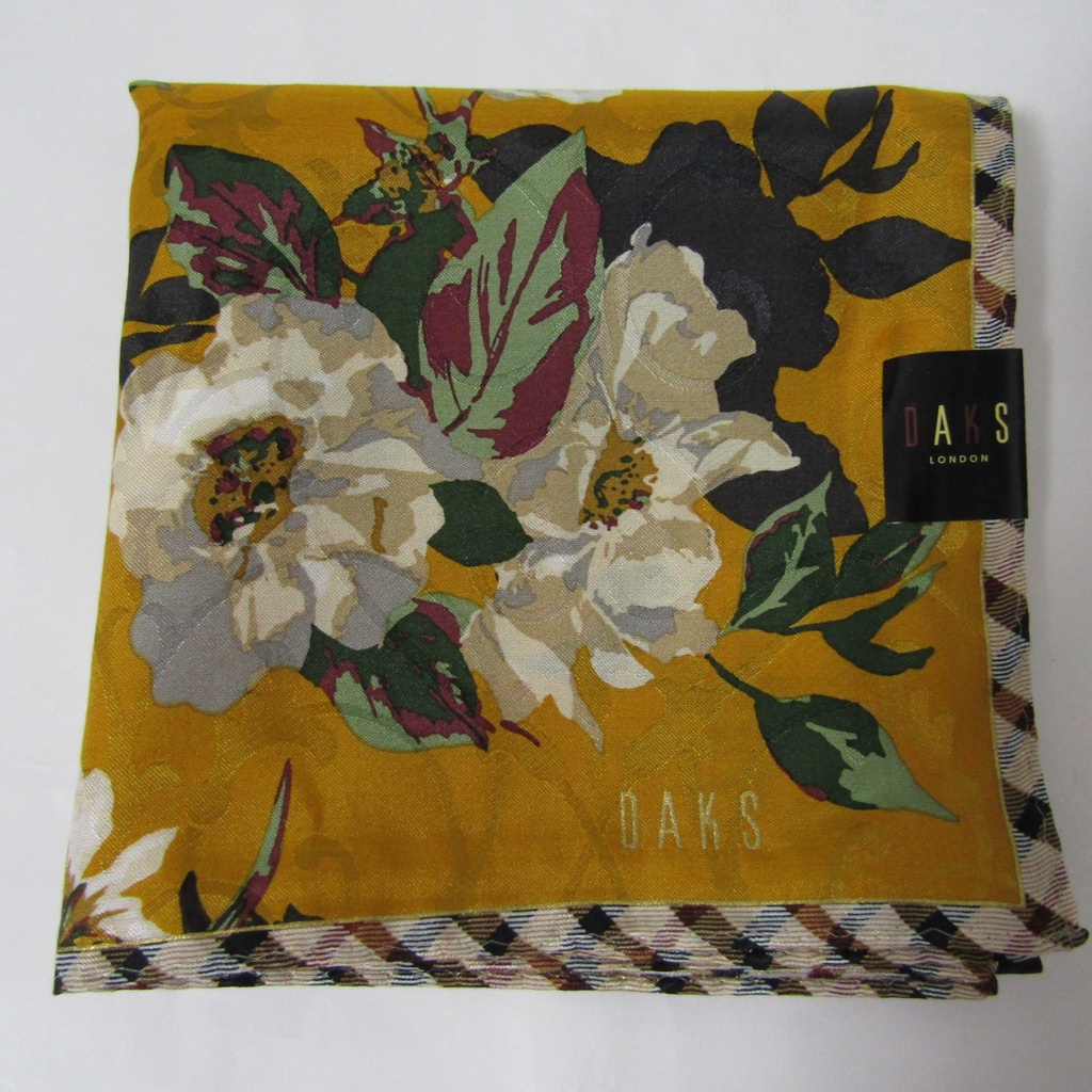 全新 DAKS 日本手帕 花的 house check 50% 棉 50% 真絲 約57x57cm | 蝦皮購物