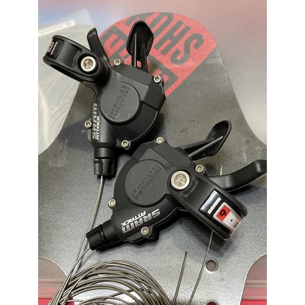 SRAM ATTACK SHIMANO 系統3*9撥把 消光黑 | 蝦皮購物