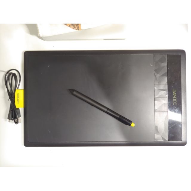 Wacom bamboo cth-670 繪圖板 手繪板 | 蝦皮購物