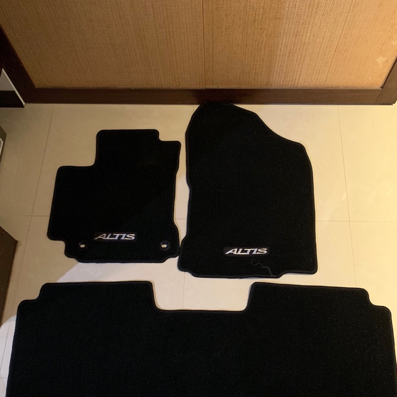Toyota Altis 原廠腳踏墊 11代 | 蝦皮購物