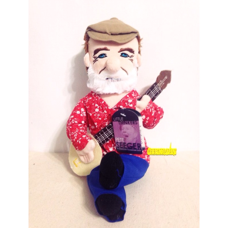 現貨 美國UPG Little Thinkers Doll 名人玩偶系列 Pete Seeger 大玩偶 | 蝦皮購物