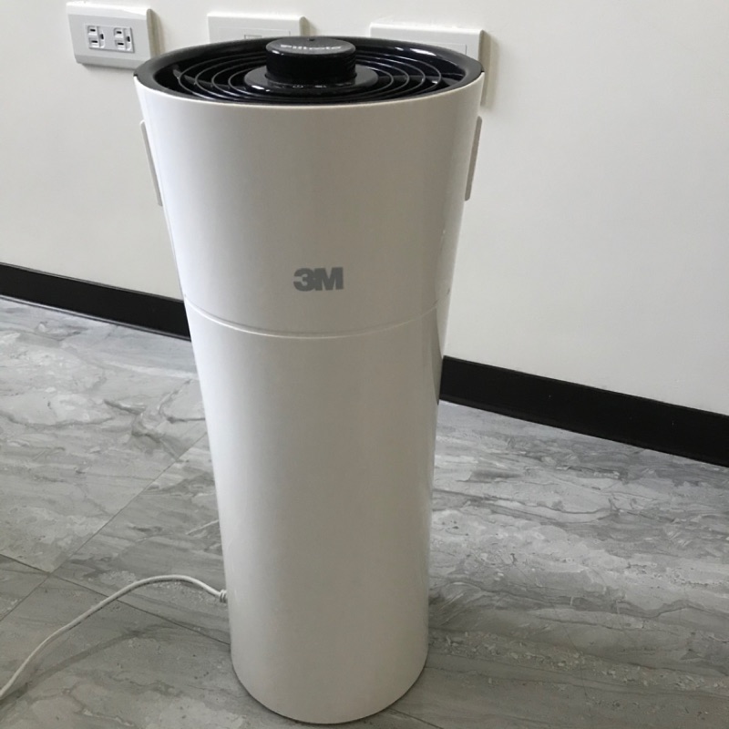 3m 空氣清淨機FA-X50T 二手（內有濾網） | 蝦皮購物